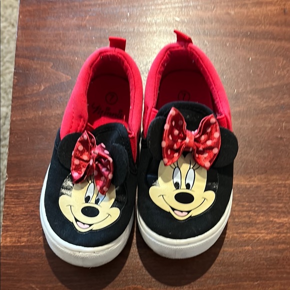 Disney | Shoes | Disney Kids Minnie Mouse Shoes Black And Red | Poshmark